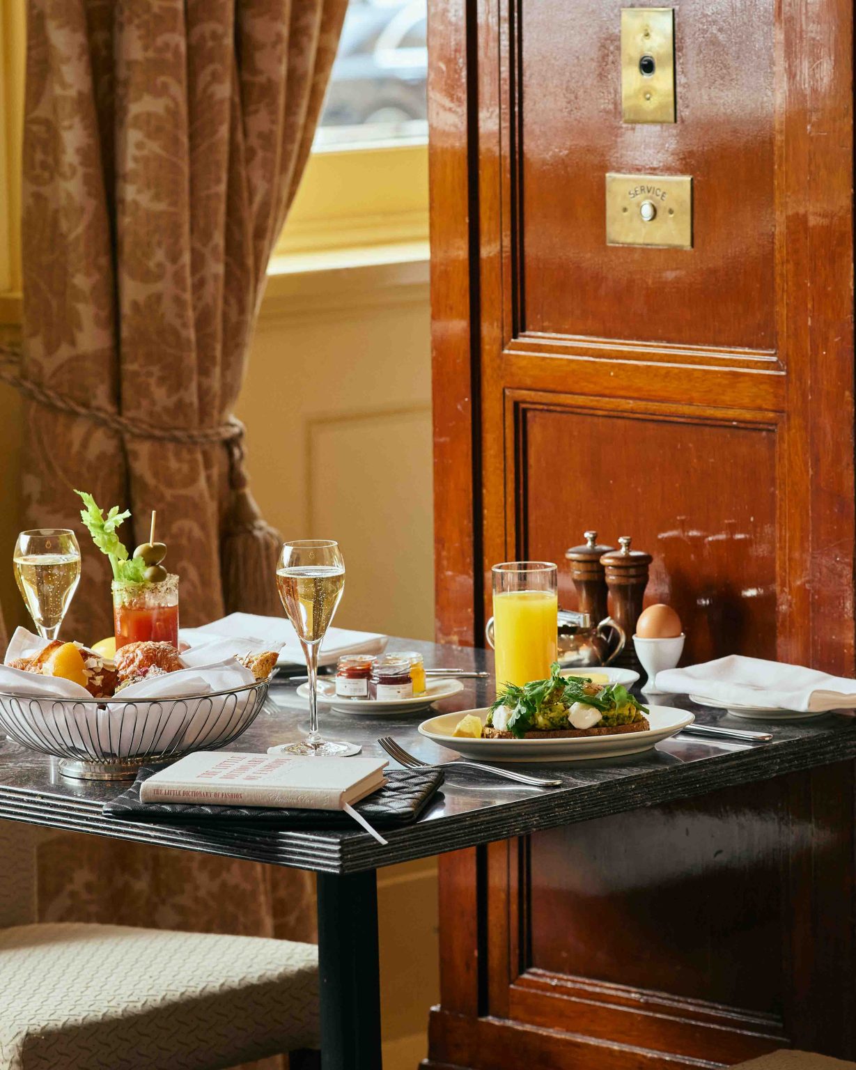 Bed & Breakfast Gift Cards - Hotel Windsor Giftshop